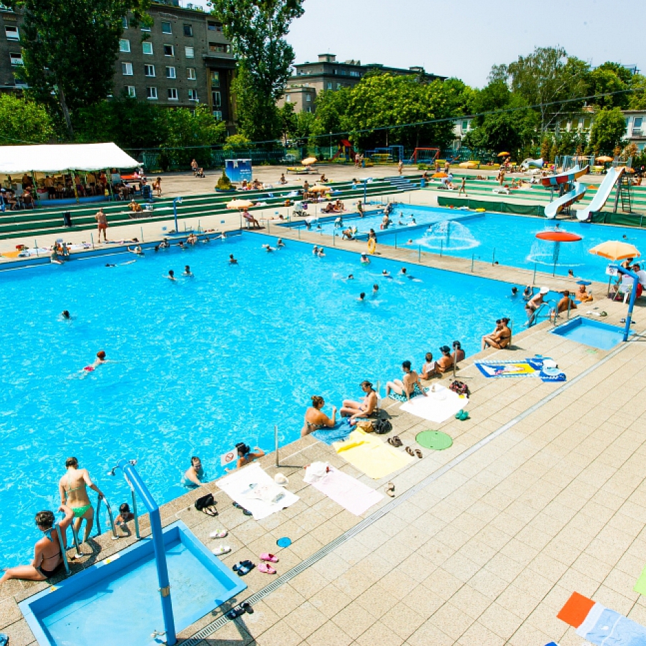 Kúpalisko Delfín | www.slovago.sk