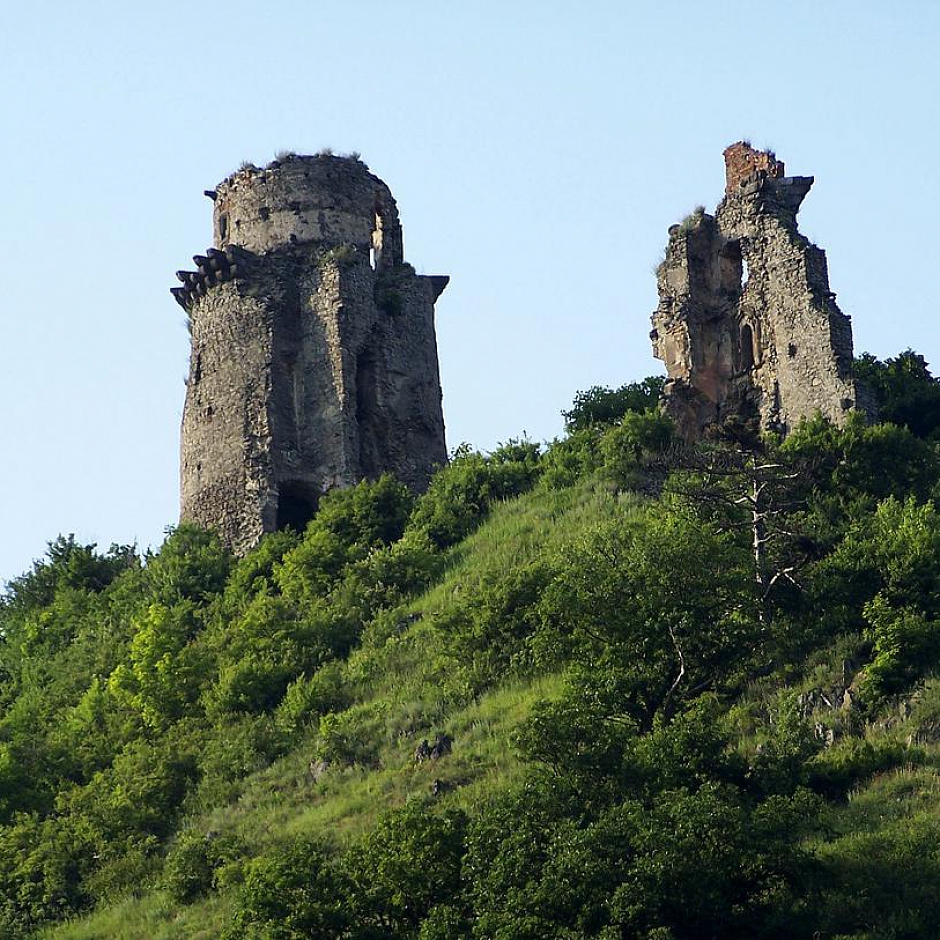 Hrad Slanec | www.slovago.sk